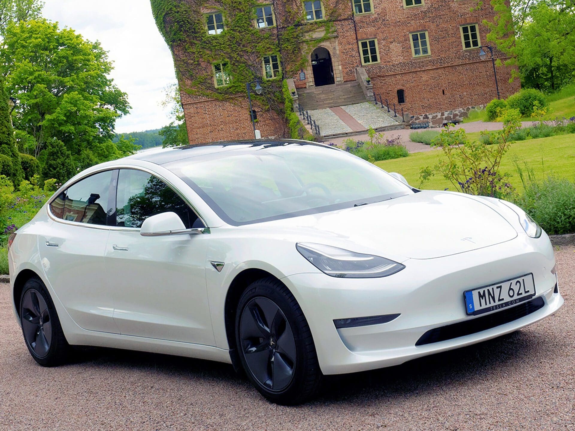 Tesla model 3 - TEST av Long range modellen - Villalivet