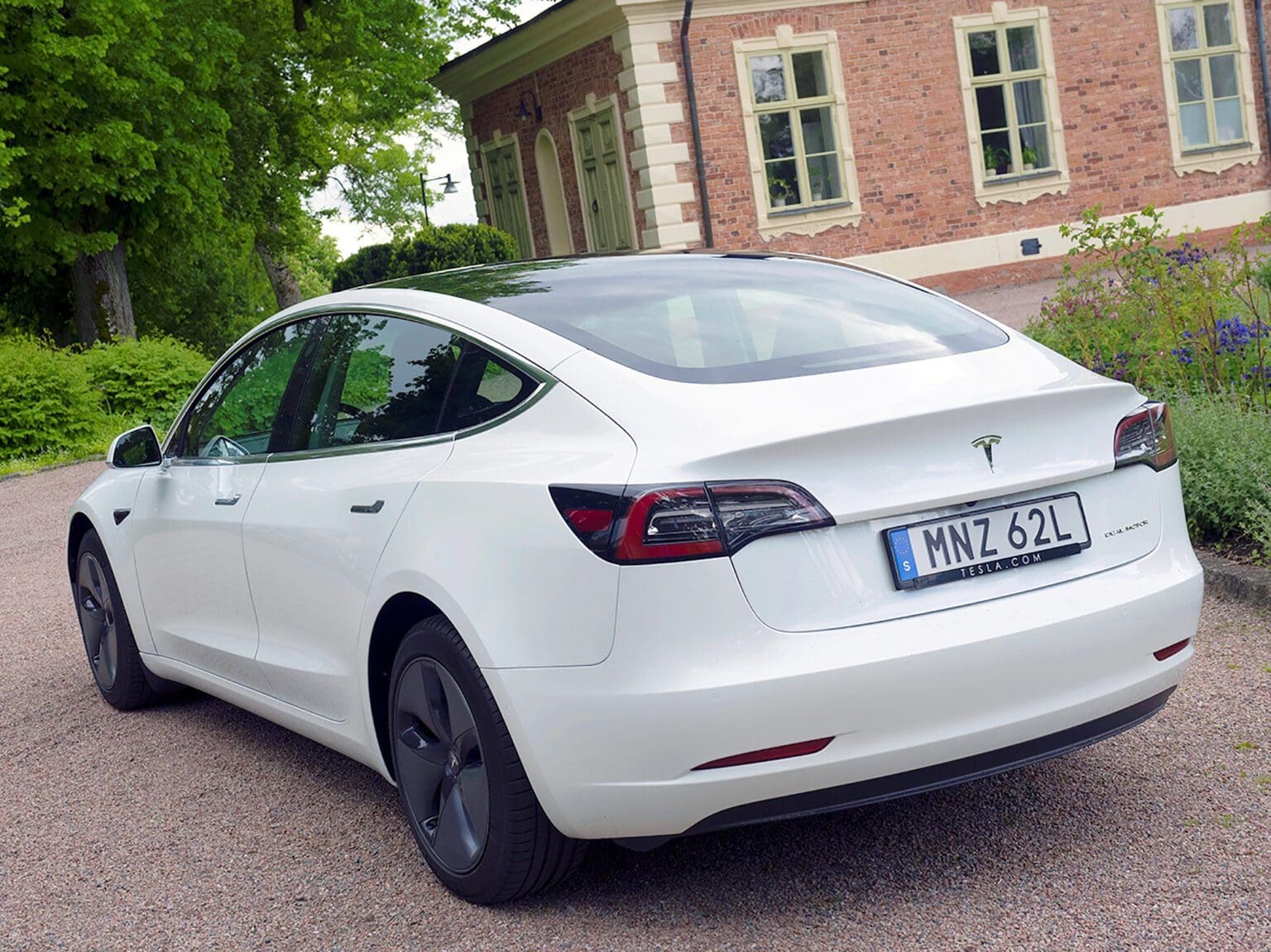 Tesla model 3 - TEST av Long range modellen - Villalivet